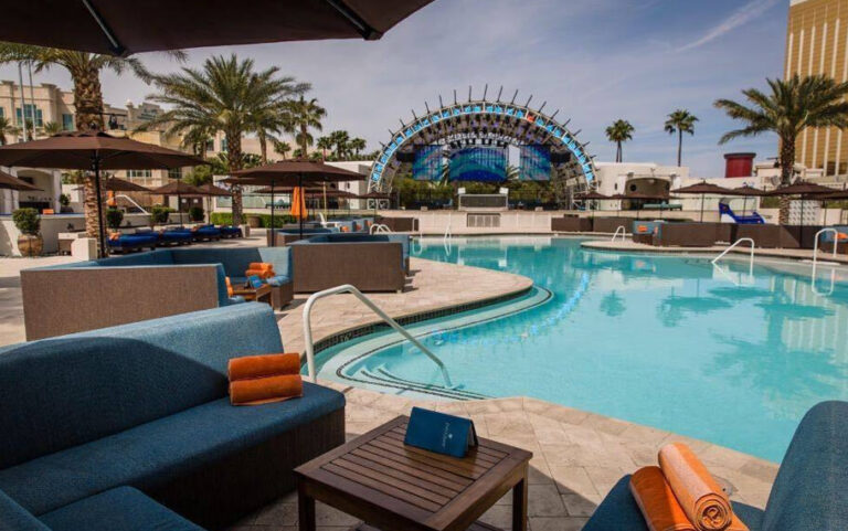 Daylight Beach Club – Pier Pressure