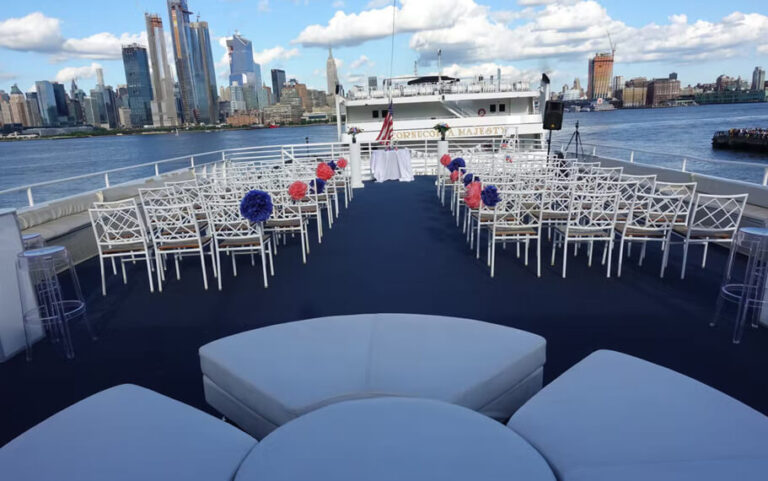 Destiny Cornucopia Yacht – Pier Pressure